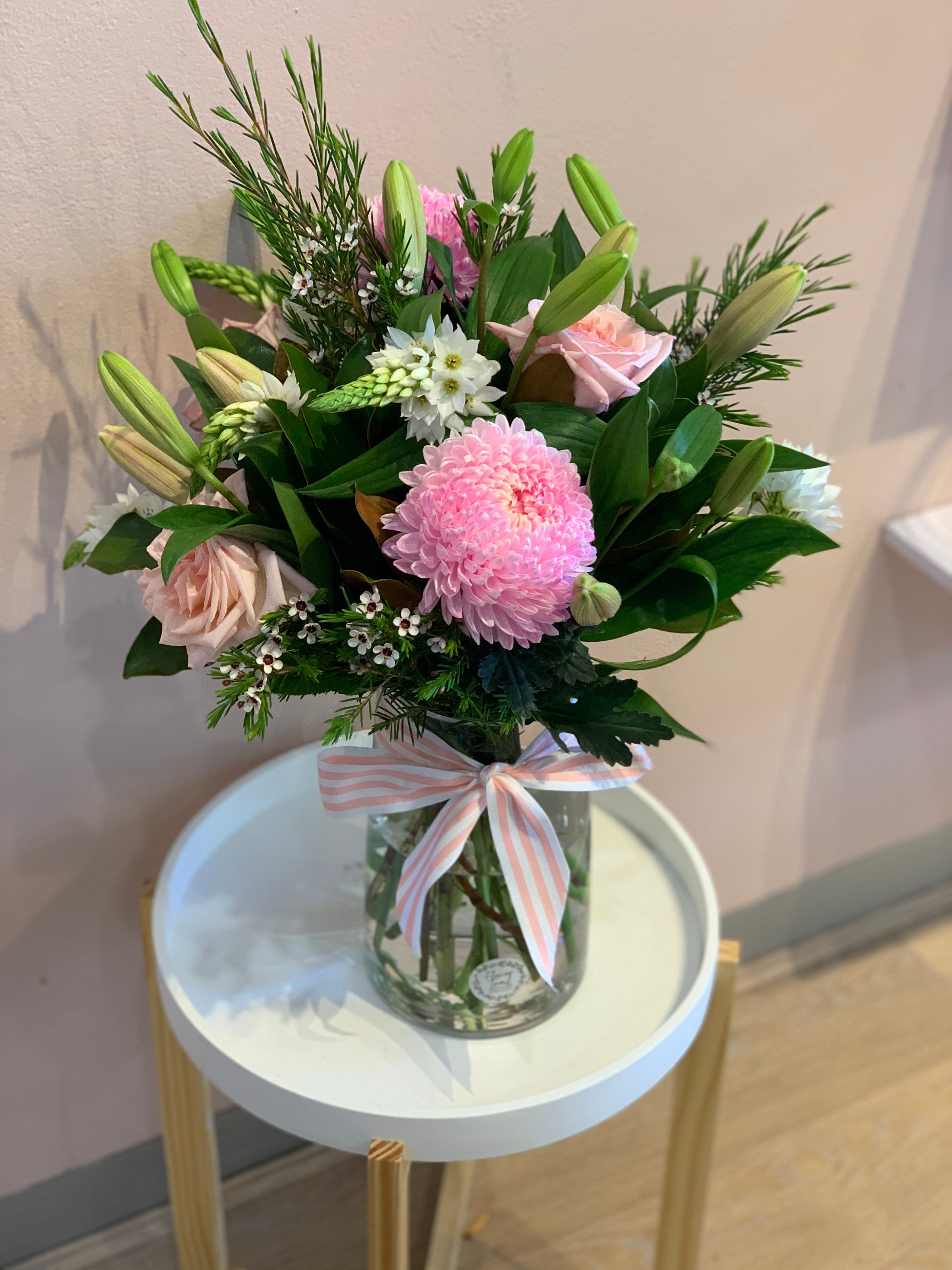 Large vase arrangement | FLOWER TRAIL WARRNAMBOOL